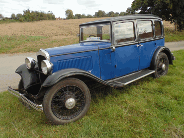 Austin Light 12/4 Harley Saloon